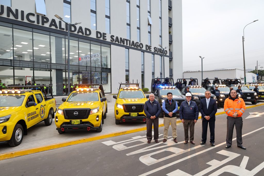 Surco renueva la flota de camionetas de la Brigada de Rescate y del ...